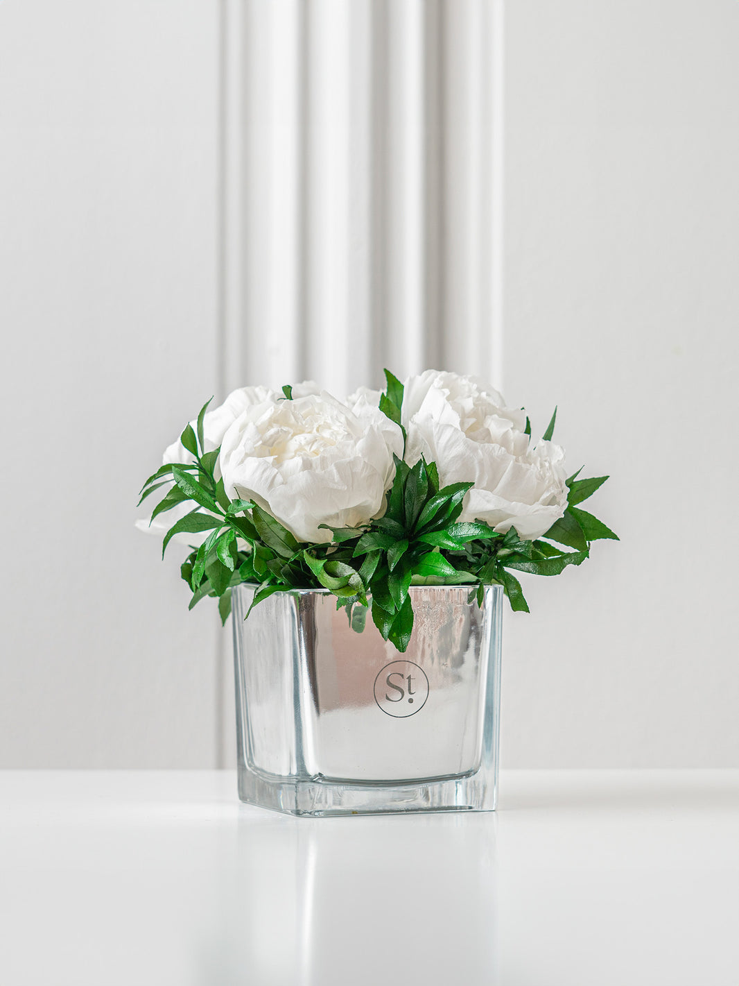 Luxury Hotel Floral Design with Preserved Flowers – STILLA